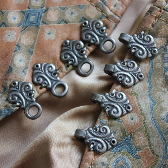 Smithskin | Tops | Rare Vintage Smithskin Leather Vest With Metal Clasp ...